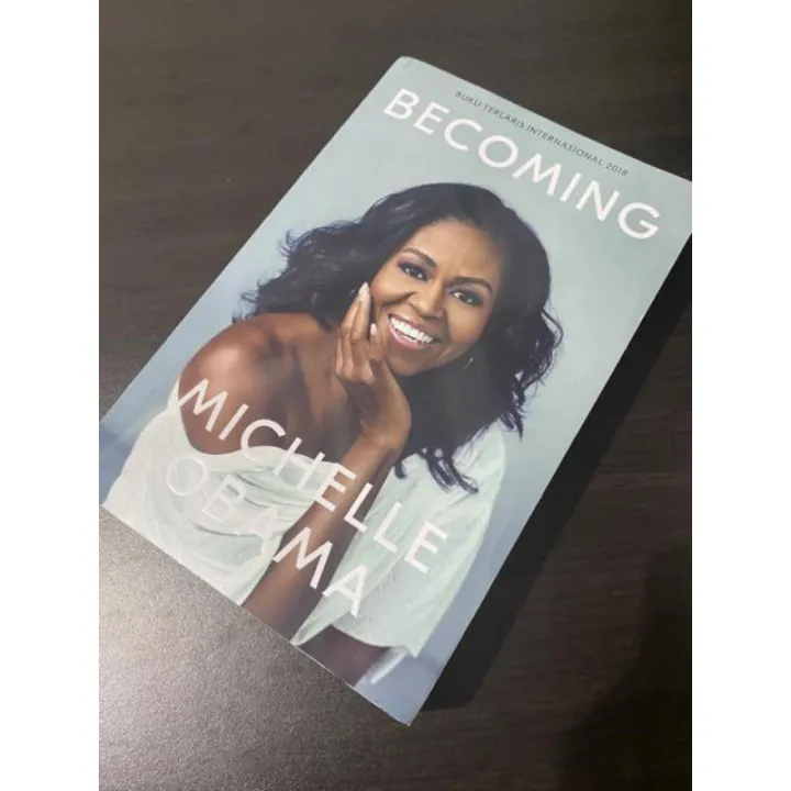 Becoming Michelle Obama Book | Lazada PH