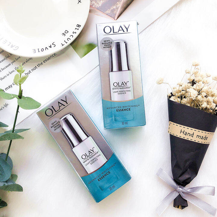 Duty-free OLAY Olay White Whitening Spotless Essence 30ml Small White Bottle and Small Green ...