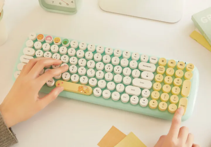 Kakao Friends Multi Pairing Retro Keyboard | Lazada.co.th