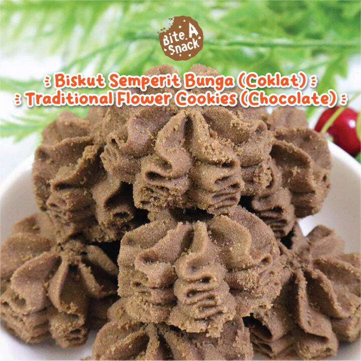 HALAL🌟Biskut Semperit Bunga (Coklat) | Traditional Flower Cookies ...