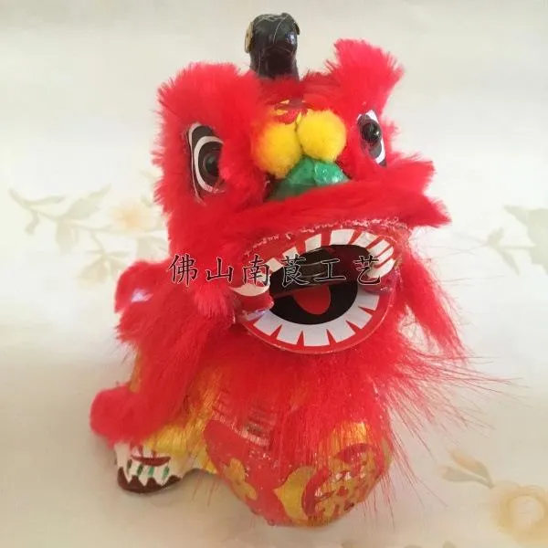 lion dance Lion Dance Little Lion Head Handicraft with Chinese ...
