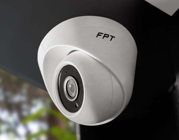 Camera Indoor IQ2 - Wifi - Chính Hãng FPT | Lazada.vn