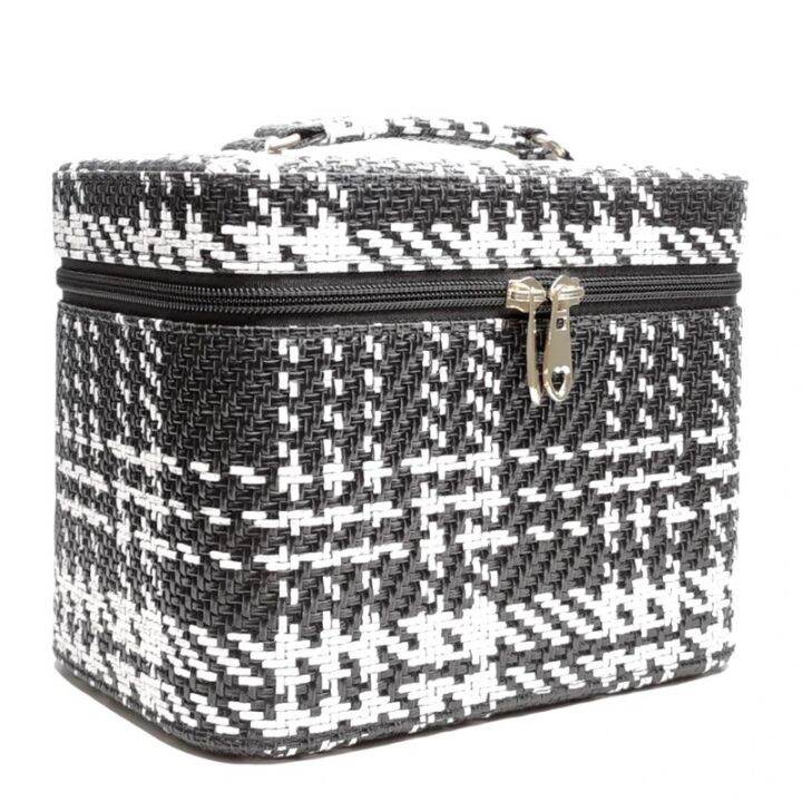 Gladking Banig Kit Makeup Box Organizer With Mirror | Lazada PH