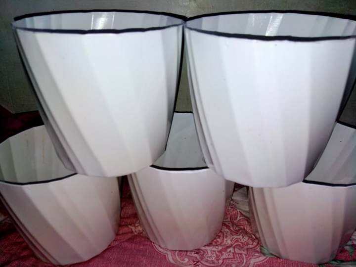 (5pcs.) LARGE curvy white plant pots 7x6 inches - 30pesos paso - garden ...