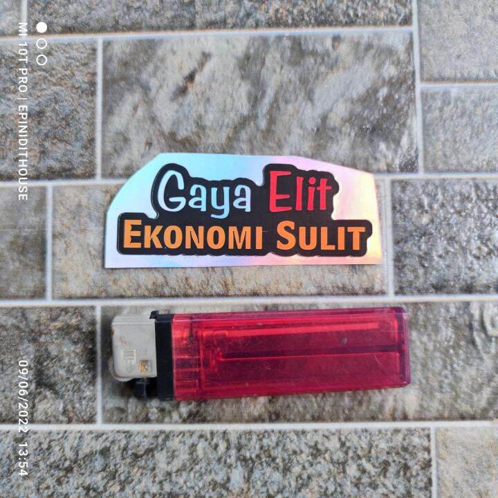 Stiker Gaya Elit Ekonomi Sulit Kata Viral Hologram Rainbow Motor Helm ...