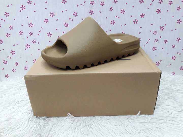 YEEEZZZY SLIDES TEXTURED (MAGASPANG) "OCHRE" FOR MEN | Lazada PH