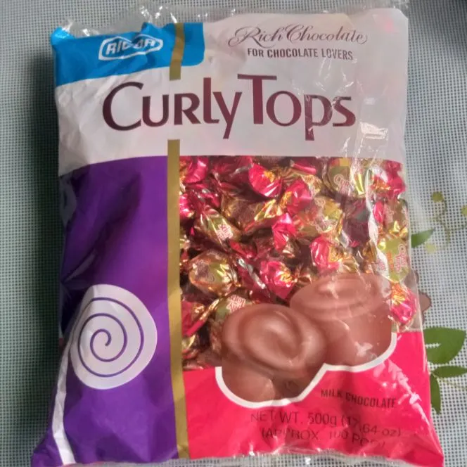 Curly Tops Milk Chocolate 500g. (17.64oz x 100pcs) | Lazada PH