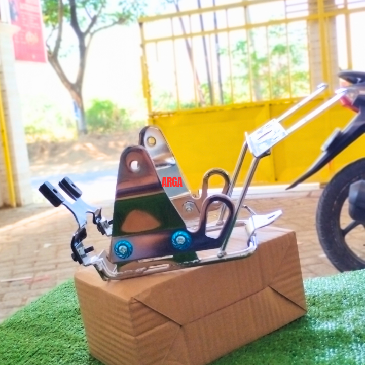 Breaket Pangkon Lampu Ninja Ss Kupingan Besi Model Ori Set Breket ...