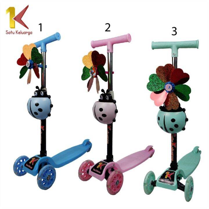 Satu Keluarga Skuter Kumbang Anak M95 Mainan Otopet Scooter Anak Otoped ...