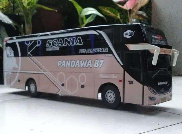 Miniatur Bus Pandawa 87 SHD Krem | Lazada Indonesia