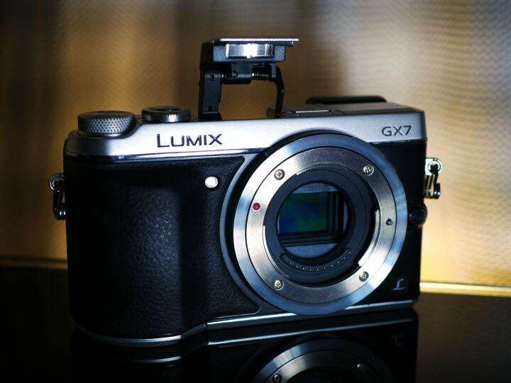 Panasonic Lumix DMC-GX7 Wi-Fi NFC Mirrorless Camera Black Silver Body ...