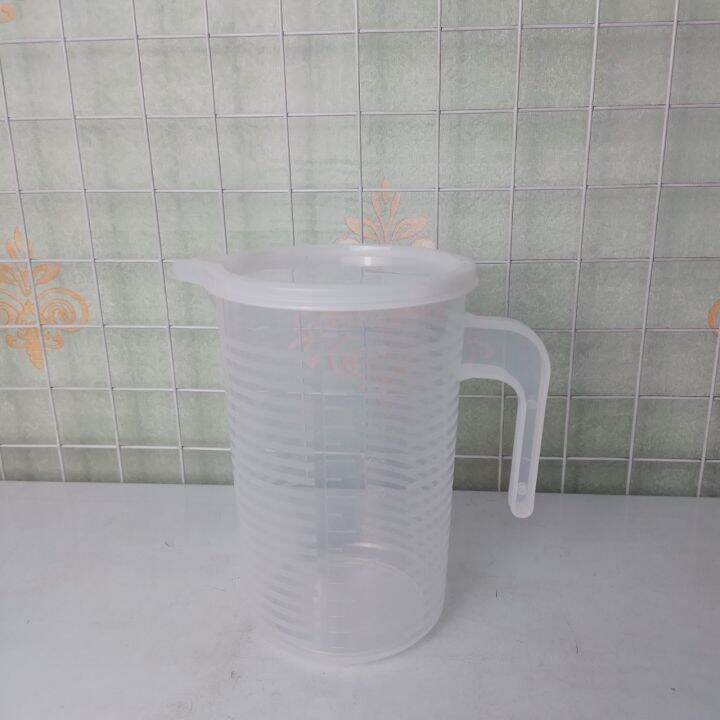 Ca đong nhựa 2L có nắp đậy vạch chia | Lazada.vn