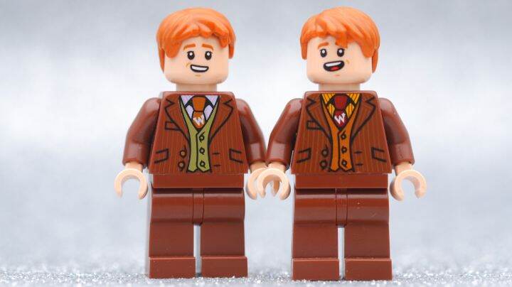 𝘗𝘓𝘖𝘠𝘉𝘙𝘐𝘊𝘒 - Fred & George Weasley (75978) HARRY POTTER - LEGO ...