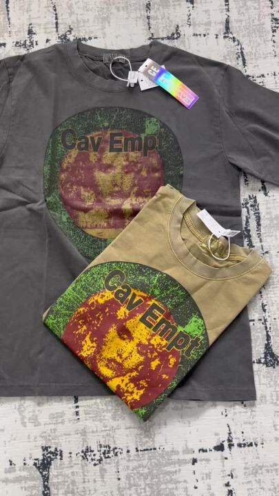 คลุมเครือตัวอักษรพิมพ์ C.E Cav Empt เสื้อยืดผู้ชายผู้หญิง Streetwear สี ...