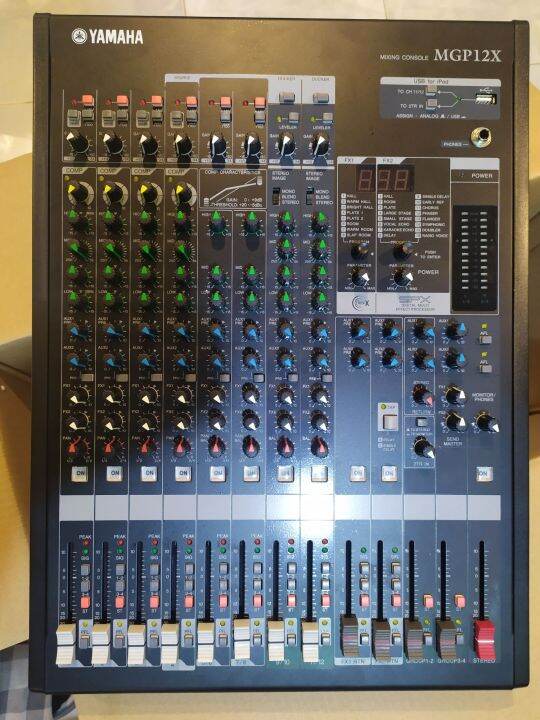 มิกเซอร์ 12 ช่องพร้อมเอ็ฟแฟค 12 Input ปรีแอมป์คุณภาพสูง (6 Mono + 3 ...