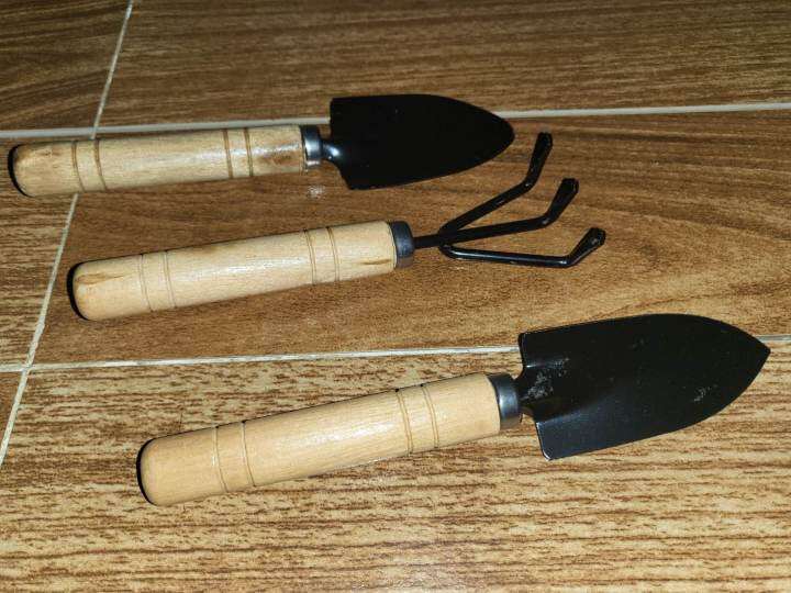 set of 3pcs. classic wood and metal garden tools / SALE 55 pesos / rake ...