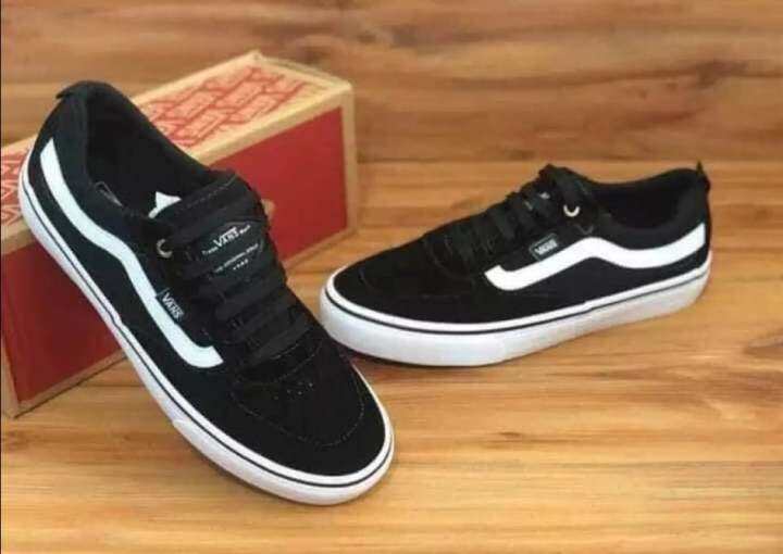 Vanz skateboard shoes sports for men | Lazada PH