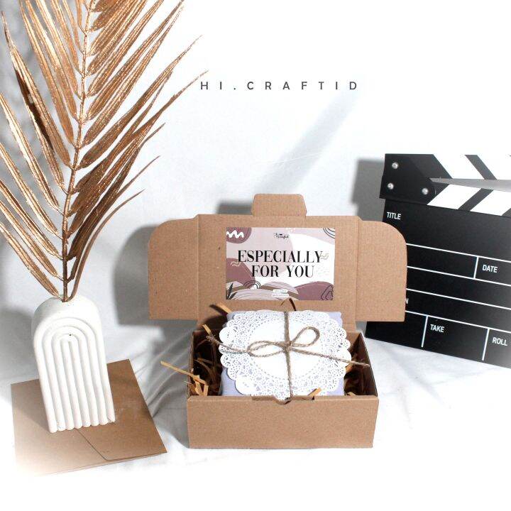 Hampers Hijab Murah/Gift Box Kecil Bella Square Premium Free Ucapan ...