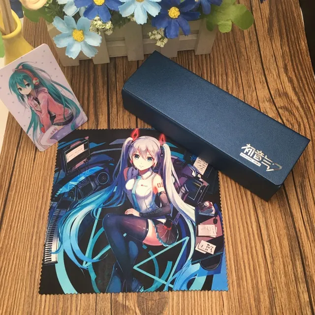 Miku แว่นตากล่องแว่นตาทำความสะอาดผ้าคอสเพลย์ที่กำหนดเอง Prop | Lazada.co.th