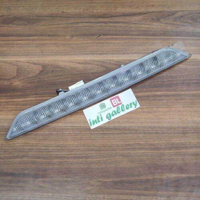 Lampu led Spoiler Stop Lamp Atas Nissan Xtrail T31 Original | Lazada ...