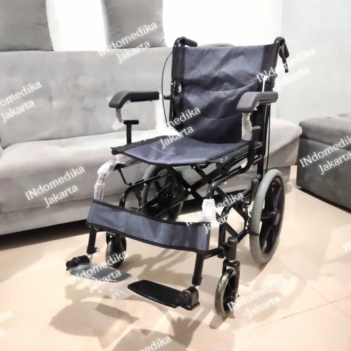 Kursi Roda Traveling / Kursi Roda Comfy 871Lb Double Jok / Kursi roda ...