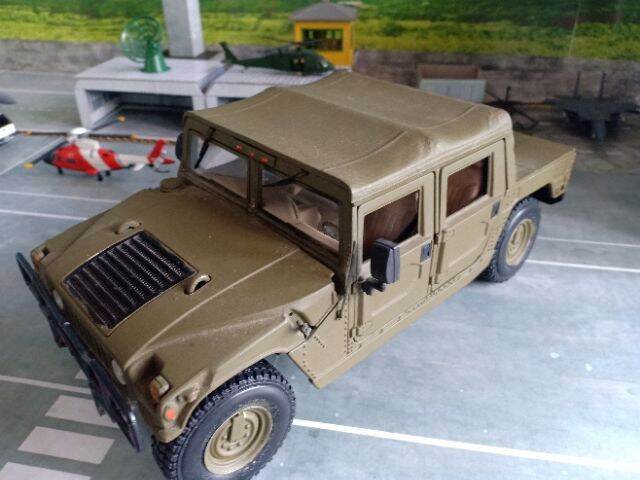 1/18 Army HMMWV Humvee Military Toy Vehicle Diecast Mint Condition Made ...