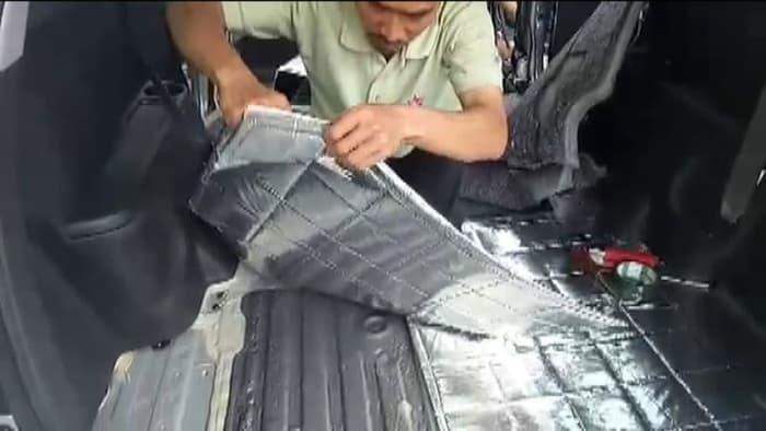 Peredam Panas Dan Suara Lantai Mobil Lembaran Silver Alumunium | Lazada ...