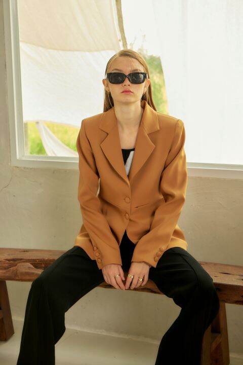 CHERLYN BLAZER เสื้อเบลเซอร์ตัวยาวแต่งดีเทล (พรีออร์เดอร์เฉพาะสีขาว 5-7 ...