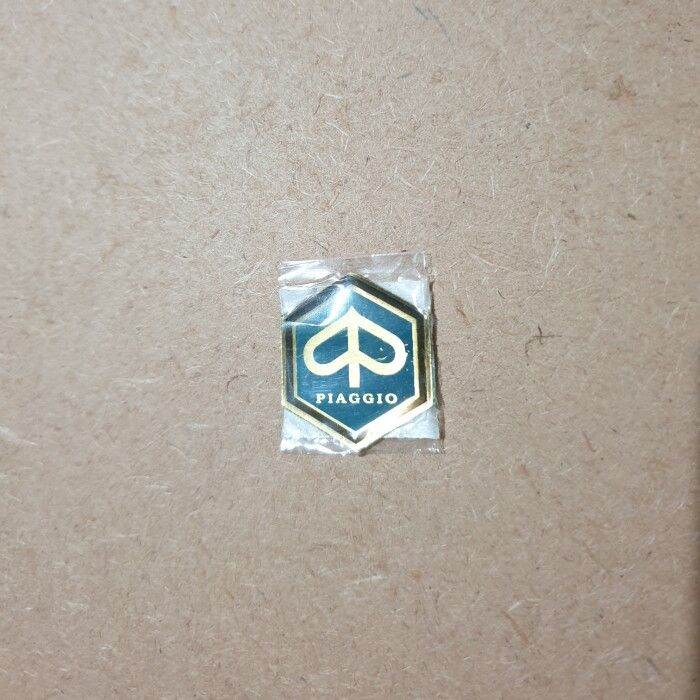 Simbul Cung Kecil Simbol Logo Emblem Segi Enam Batok Atas Vespa Super ...