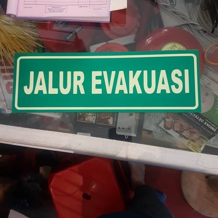 AKRILIK SIGN JALUR EVAKUASI 30X10CM STICKER FOSFOR GLOW IN THE DARK ...