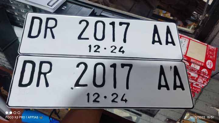 Plat Nomor Mobil Murah Standar, Dasar Putih Font Lama, Lis Pinggir ...