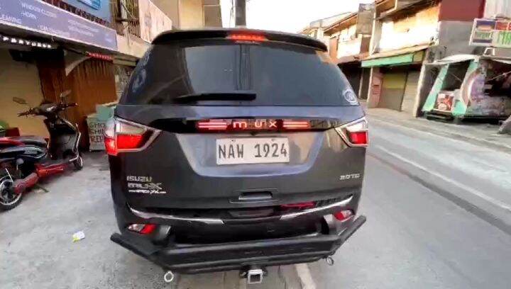 Isuzu MUX 2015 2020 Black / trunk led lights | Lazada PH