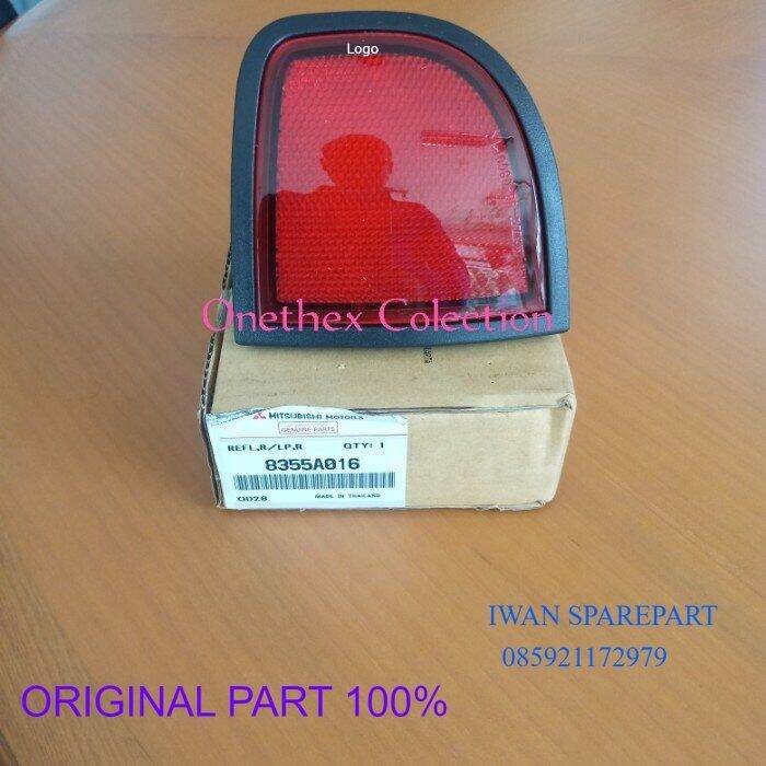Reflektor Bumper belakang kanan Triton Original Mitsubishi 8355A016 ...