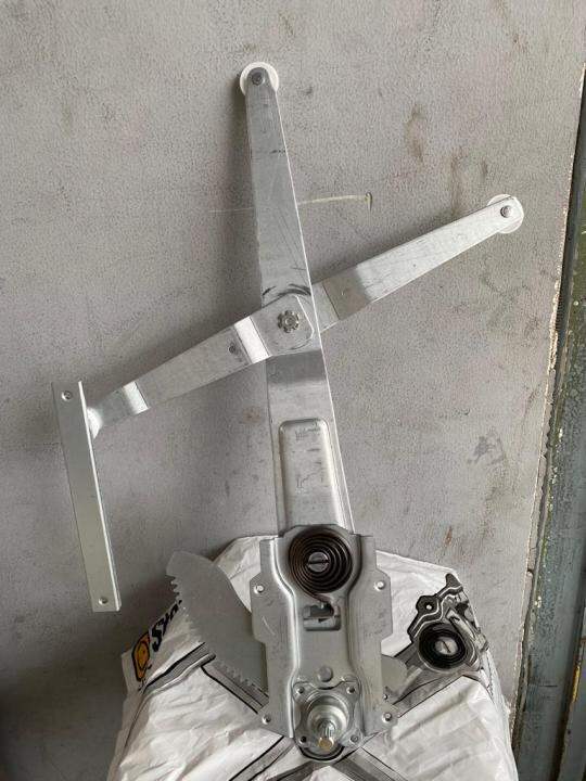 Window Regulator - Dudukkan Kaca Jendela KANAN Mitsubishi L300 | Lazada ...