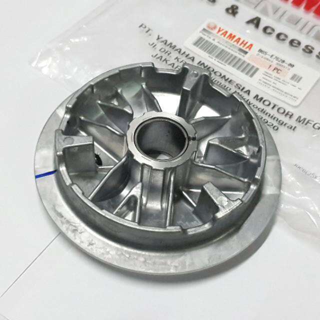 ORIGINAL YAMAHA PULLEY / PRIMARY SLIDING SHEAVE COMP FOR NMAX 155 v2 / NMAX 155 v3 / AEROX 155 ...