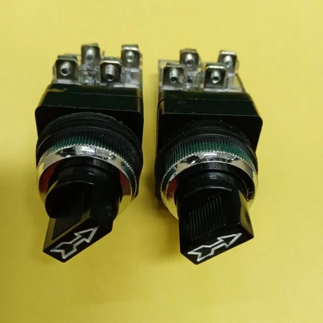สวิทซ์ลูกศร 2จังหวะ on-off ขนาด 25มิล Selector Switch 2p /25มิล on-off ...