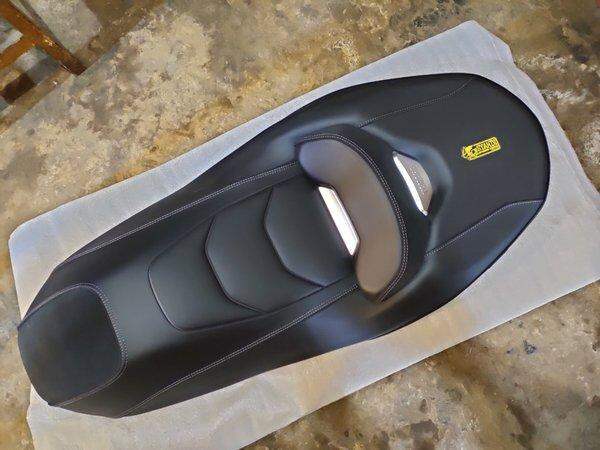 Jok Xmax Comfort Eropa Original Yamaha B74-F4730-A2 | Lazada Indonesia