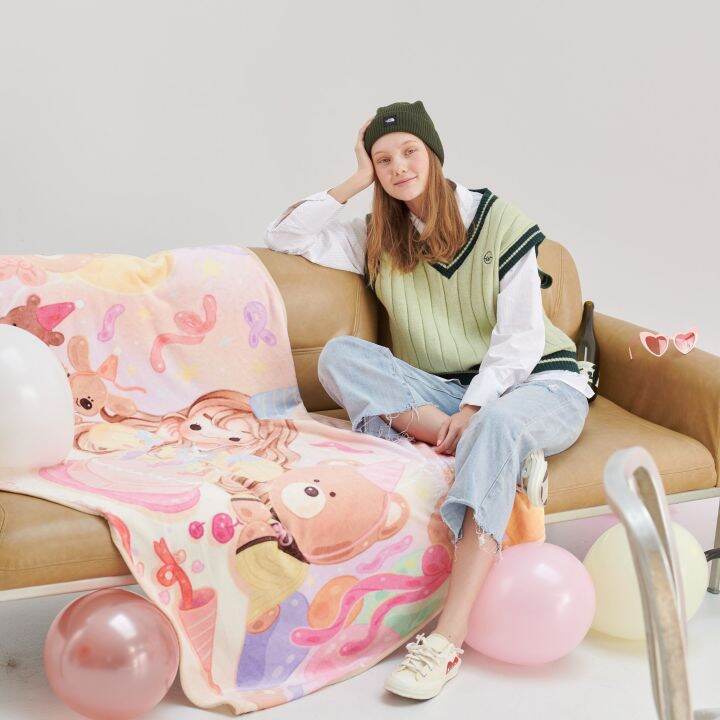 FahFah x Whatwewearrr Blanket 💖 | Lazada.co.th