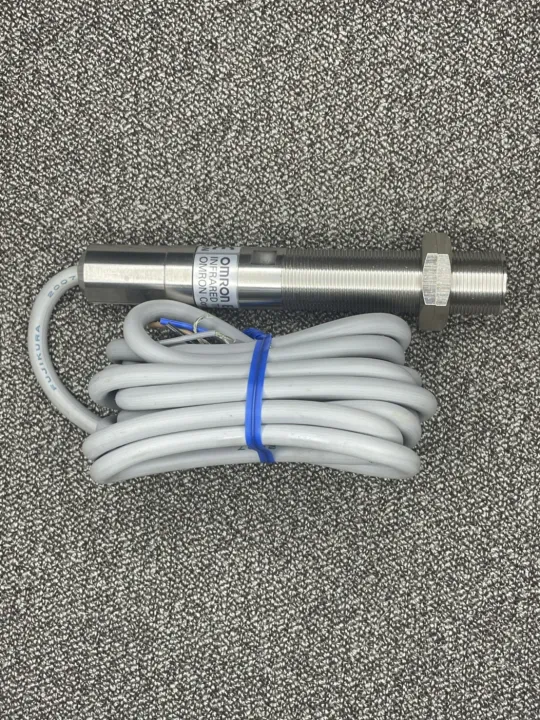 Omron ES1CA40 (mA Output) Signal Infrared Temperature Sensor, 2m Cable ...