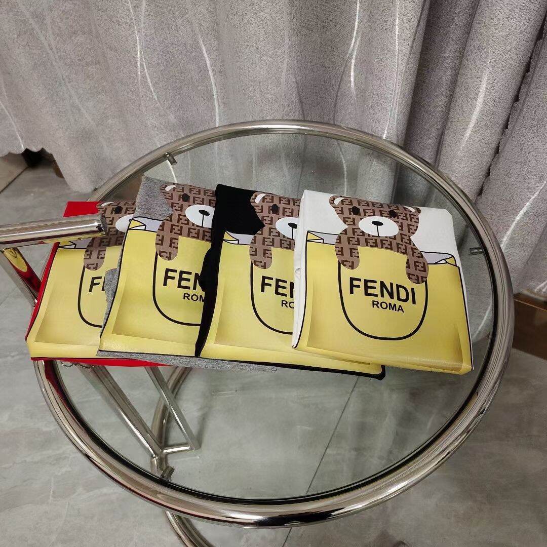 [Tag + Tag] FENDI Original High Edition เสื้อยืด Pocket Bear พิมพ์ร้านพิเศษ Top ชายและหญิง ...
