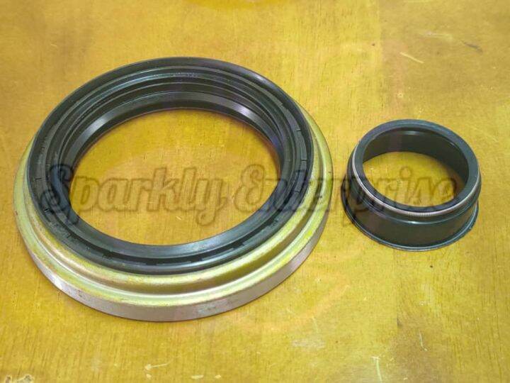 TOYOTA COASTER HDB20 BZB40 / DYNA TOYOACE WU85 BU172 YH80 REAR WHEEL ...