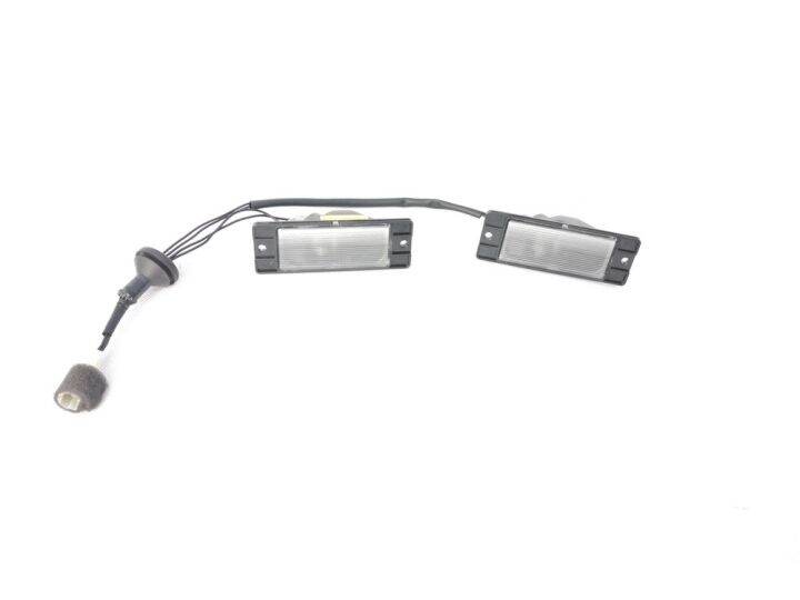 แผ่นป้ายทะเบียนรถยนต์ด้านหลังโคมไฟสำหรับ Mitsubishi Pajero Montero V73 ...