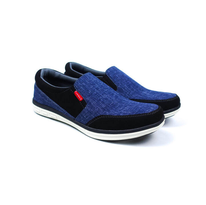 Sepatu Slip On Cowok Keren Buat Gaya Model Casual Desain Terbaru KG 01 ...