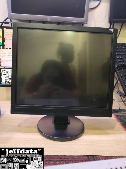 Monitor princeton brand Lcd 17 Square with stand Vga, Dvi(Not 19" 22 ...