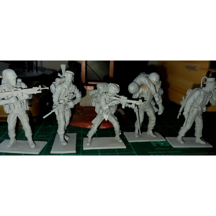 Tamiya 1/35 Military WW2 and modern American infantry soldier figure ...