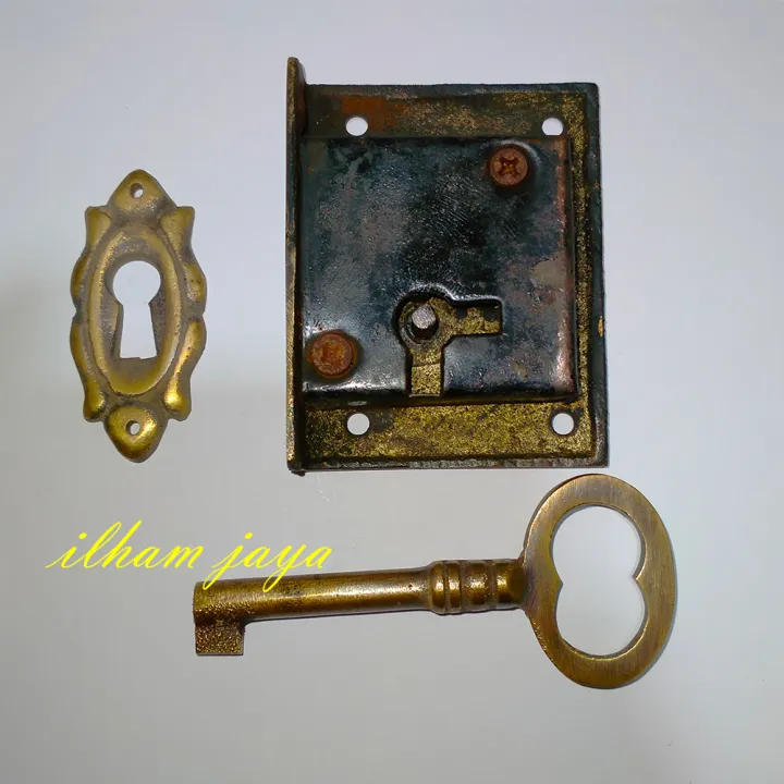 kunci vintage kuno pintu lemari jendela peti kuningan antik | Lazada ...