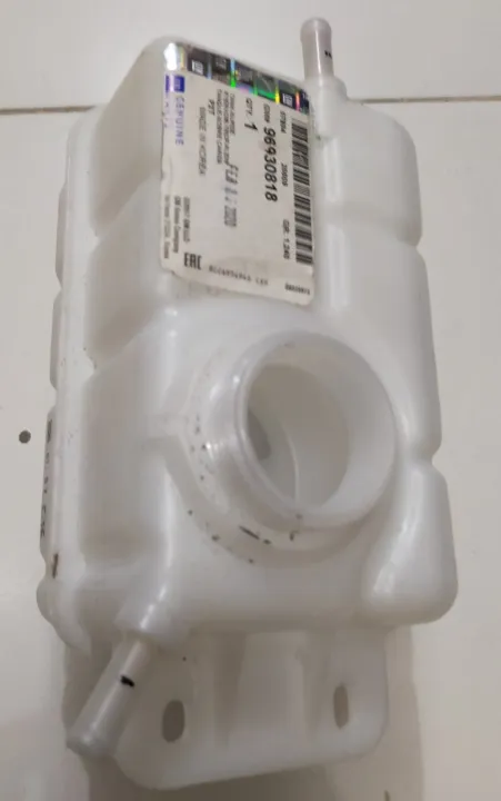 GM Coolant / Surge Tank for Chevrolet Aveo 2009 - Above PN# 96930818 ...