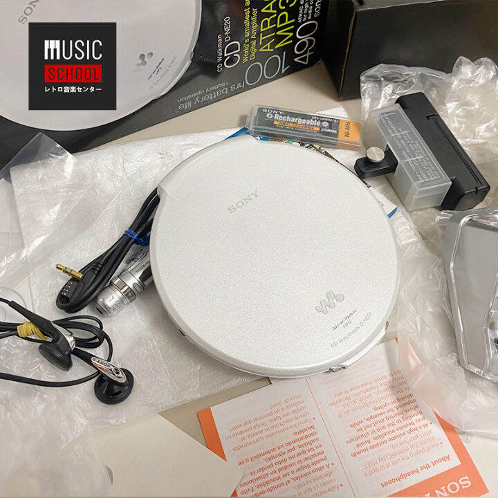 "New and rare" Sony SONY WALKMAN D-NE20 CD walkman player ultra-thin ...