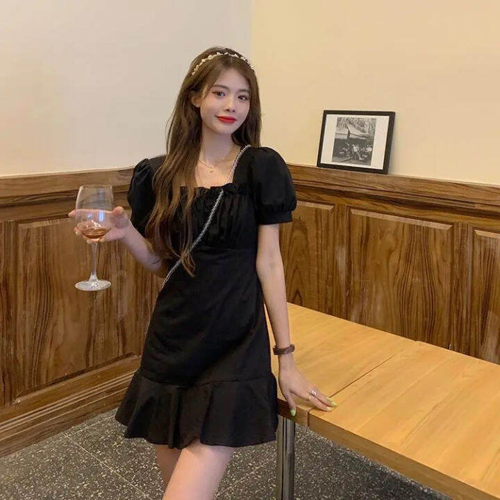 Oooo ชุดสตรี2023ใหม่ฝรั่งเศสรักครั้งแรกอารมณ์กระโปรงสั้นลมหวานพัฟแขนชุด ...