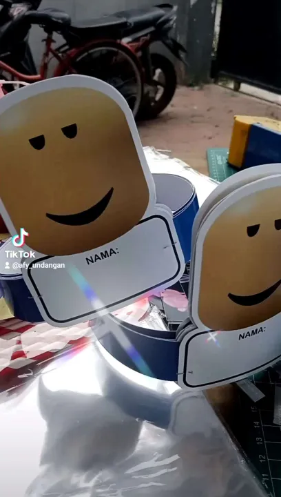 30 pcs Topi Ulang Tahun Tema Roblox | Birthday Hat | Topi Roblox ...